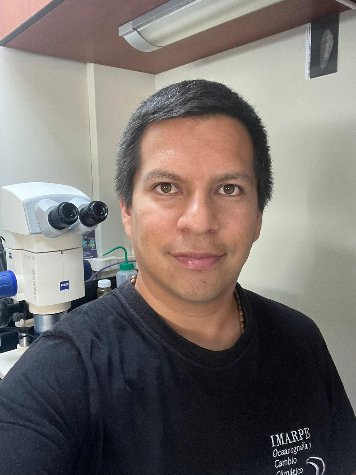 Dennis Romero - Schmidt Ocean Institute