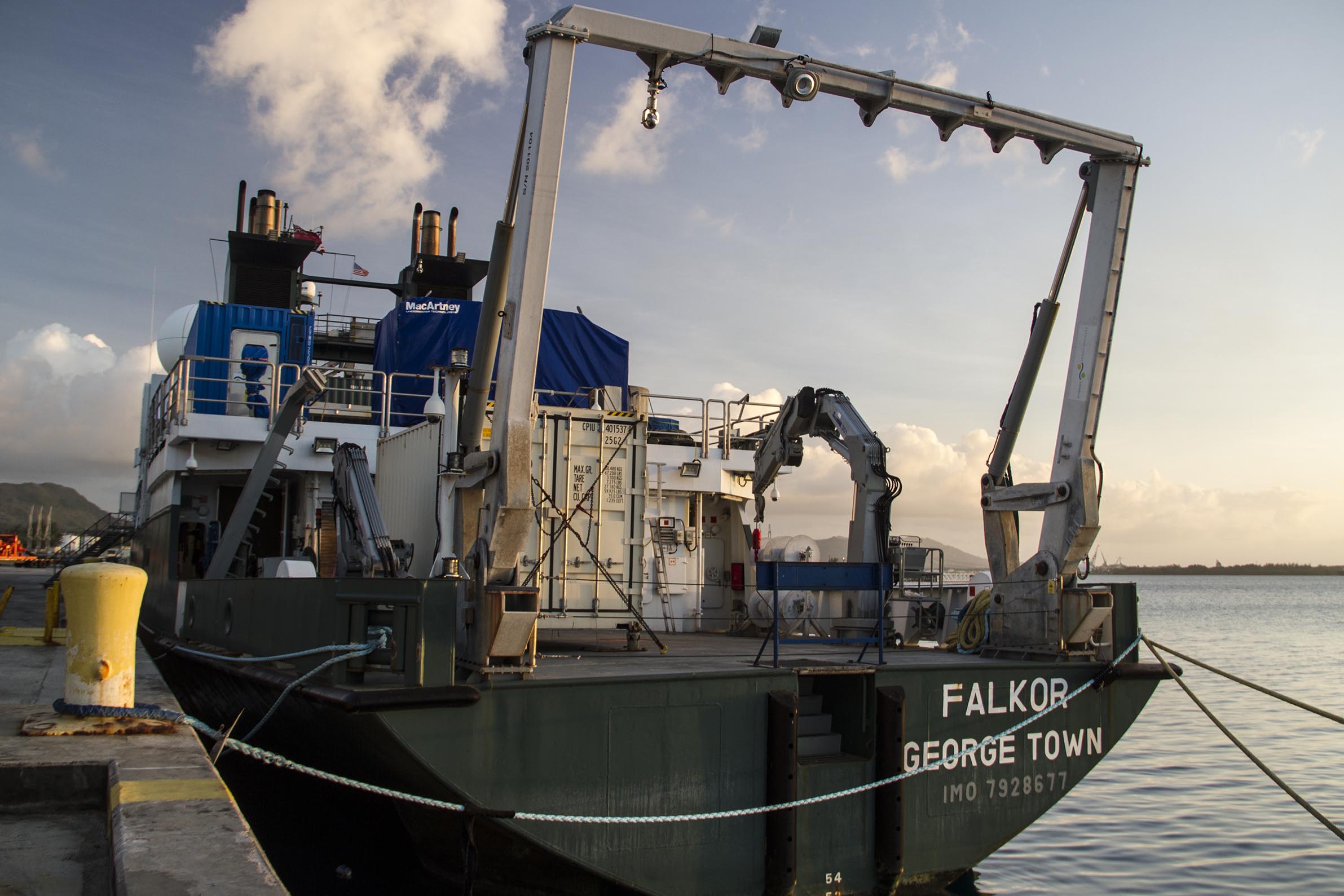 The Ocean as a Classroom - Schmidt Ocean Institute