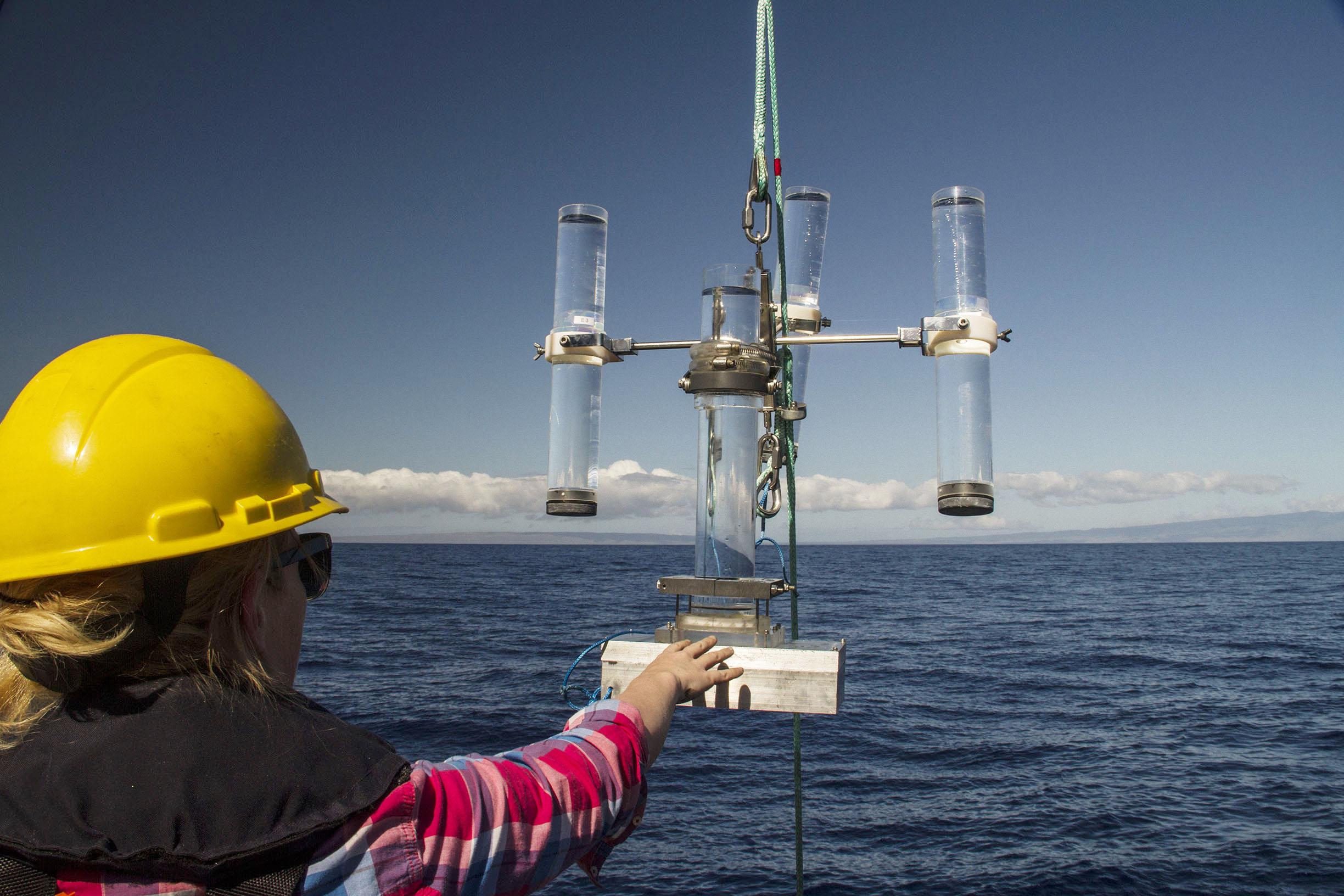 Sea To Space Particle Investigation - Schmidt Ocean Institute