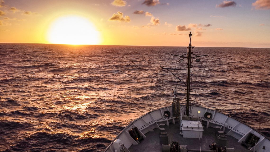 Science Challenges at Sea: A Plumbing Story - Schmidt Ocean Institute