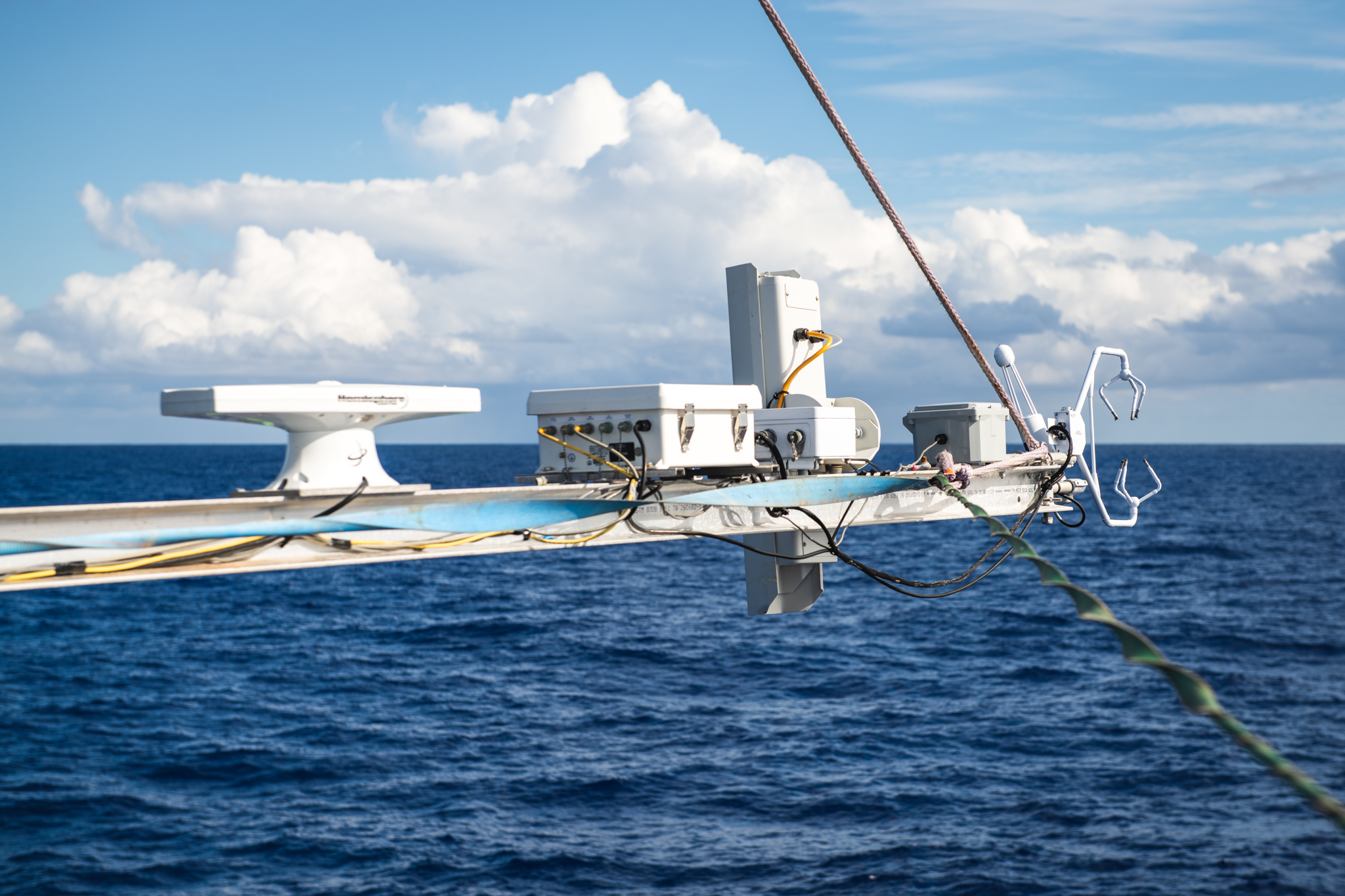 A Slick Operation - Schmidt Ocean Institute