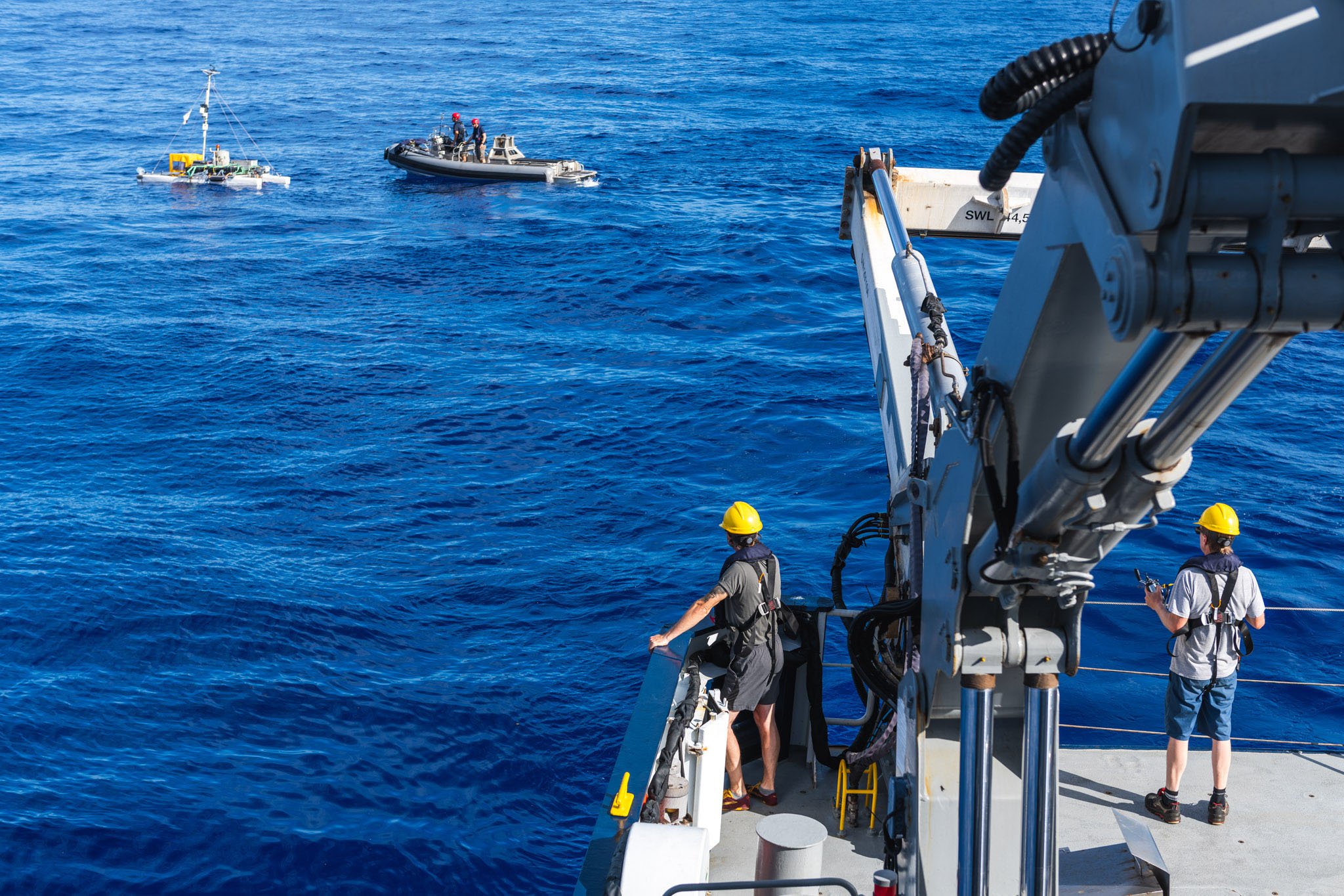 Studying the Sea-Surface Microlayer 2 - Schmidt Ocean Institute