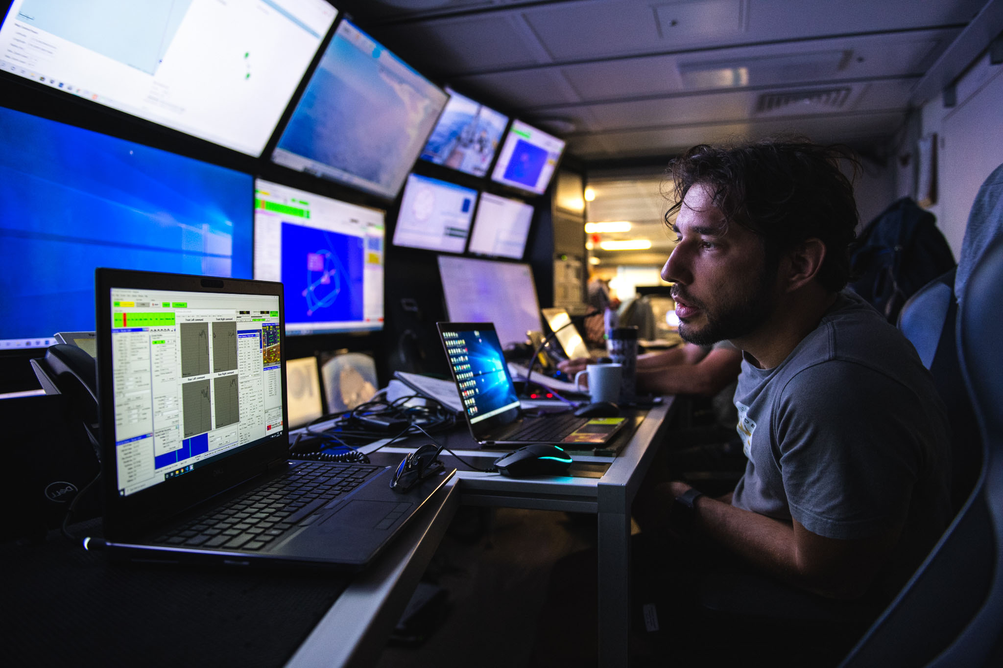 Studying the Sea-Surface Microlayer 2 - Schmidt Ocean Institute