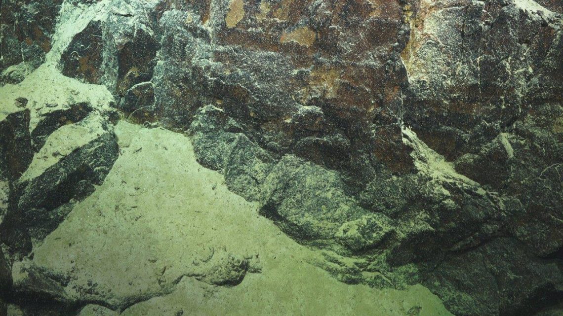 Mapping and Imaging Cape Range Canyon - Schmidt Ocean Institute