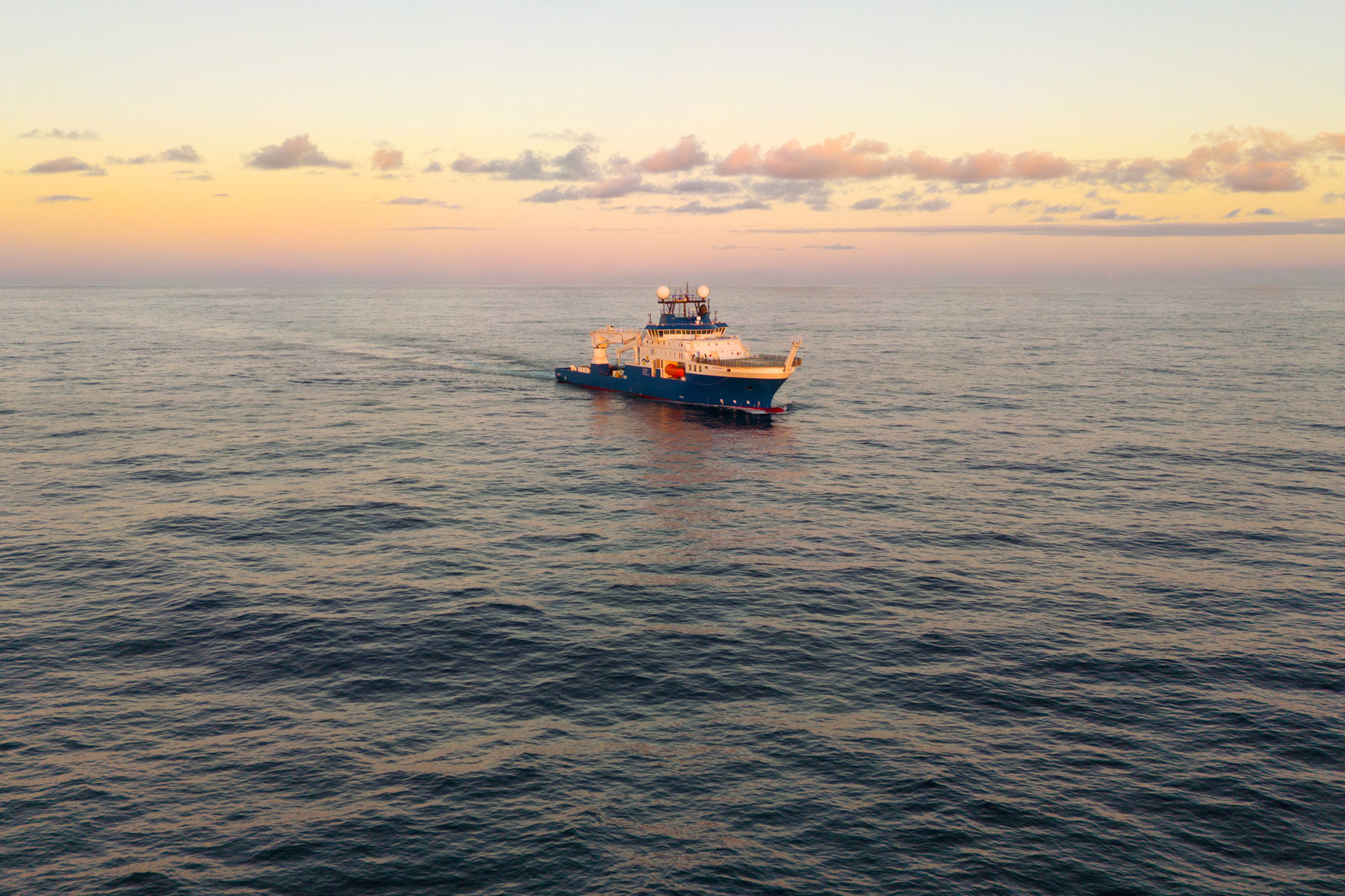 Falkor (too) Inaugural Expedition - Social Media - Schmidt Ocean Institute