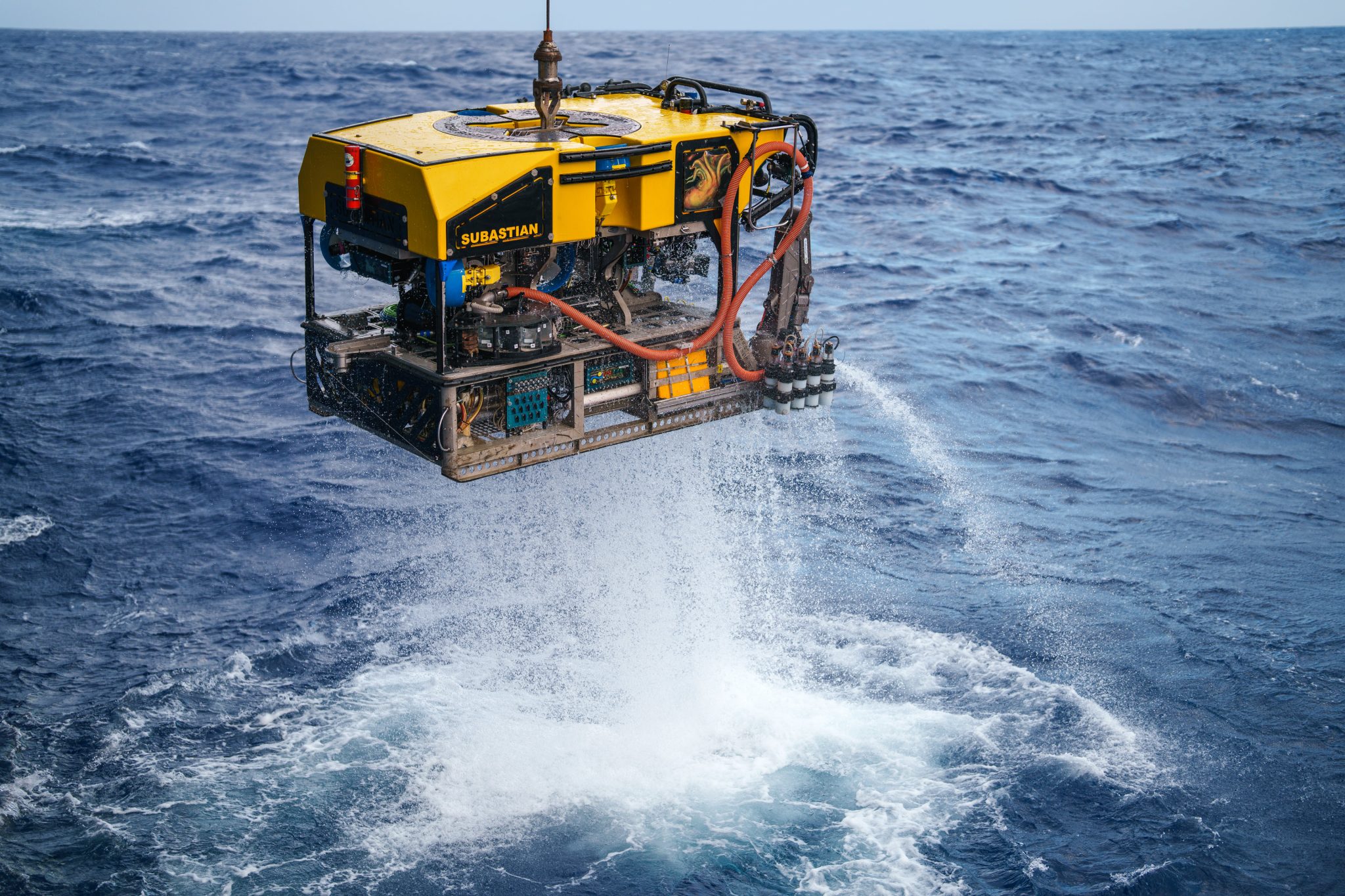Unexplored Seamounts of the Salas y Gómez Ridge - Schmidt Ocean Institute