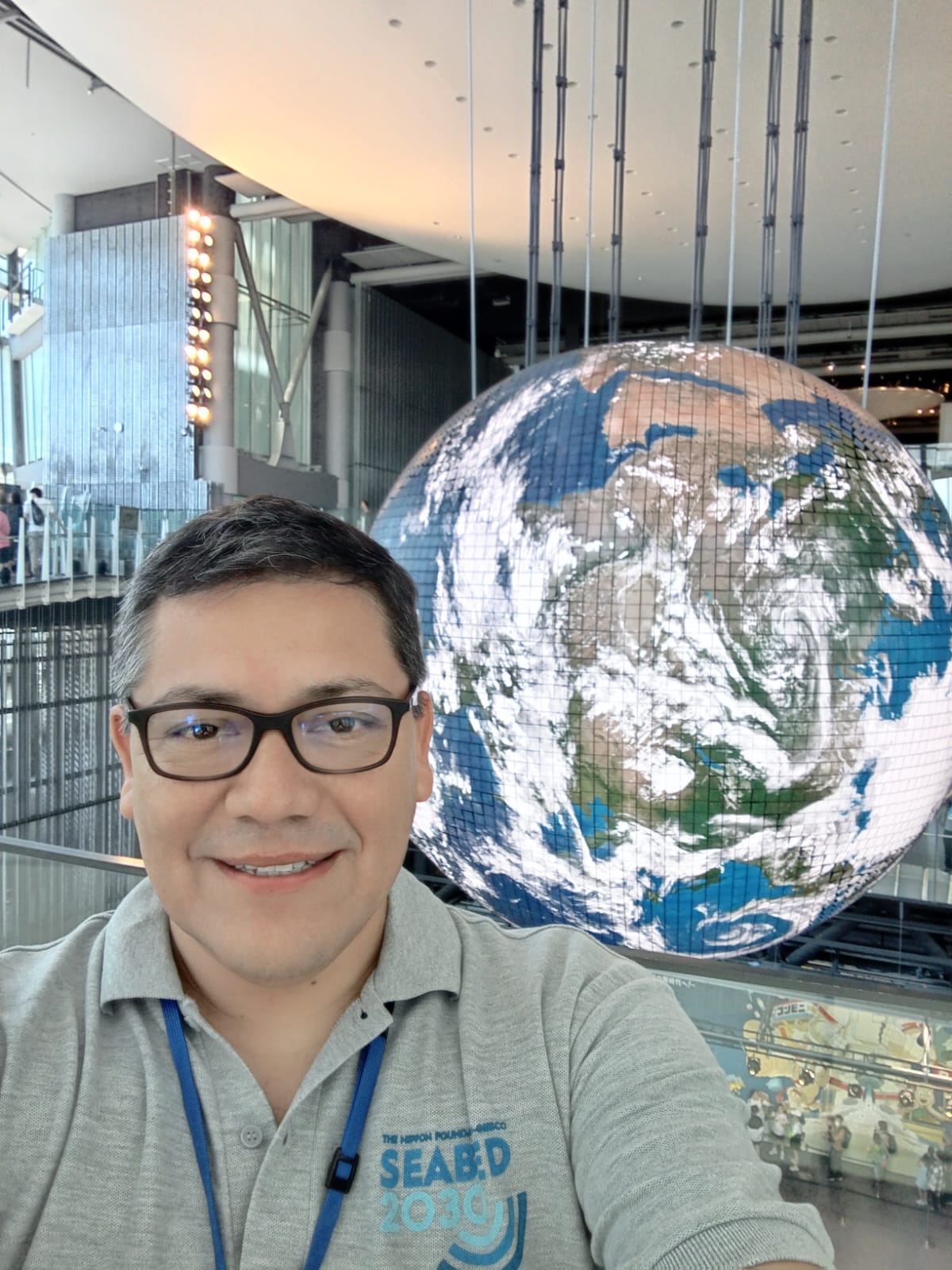 Hugo Montoro - Schmidt Ocean Institute