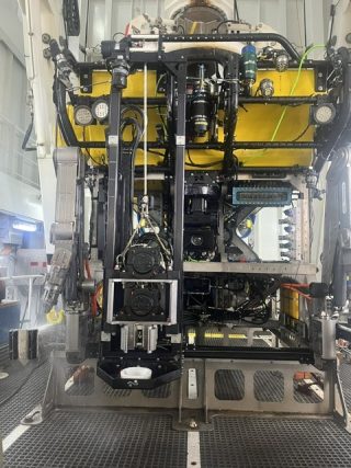 Fire and Ice: Volcanic and Glacial Interactions - Schmidt Ocean Institute