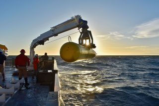 Autonomous Underwater Vehicle (AUV) - Schmidt Ocean Institute