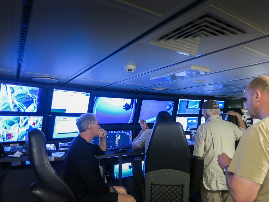 Everything You Wanted to Know About ROV Comanche - Schmidt Ocean Institute