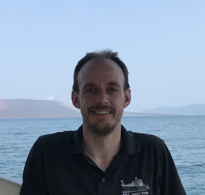 Sebastian Watt - Schmidt Ocean Institute