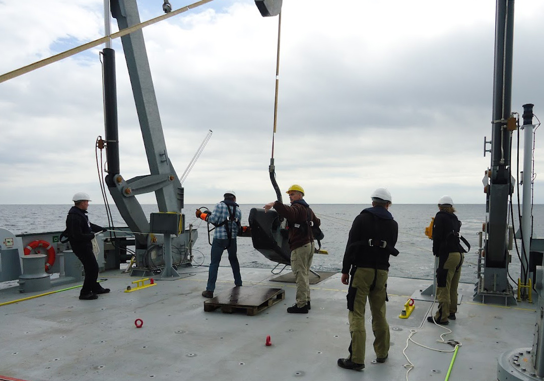 UK to Greenland: Mesoplankton Imaging with the Video Plankton Recorder ...