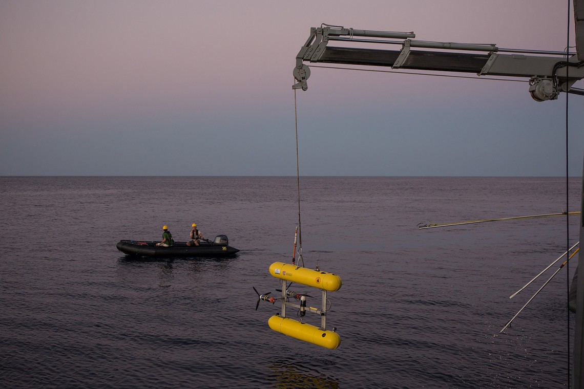 Autonomous Underwater Vehicle (AUV) - Schmidt Ocean Institute Autonomous Underwater Vehicle (AUV) - Schmidt Ocean Institute